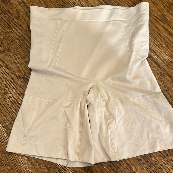 SPANX | Intimates & Sleepwear | Nwot Spanx | Poshmark